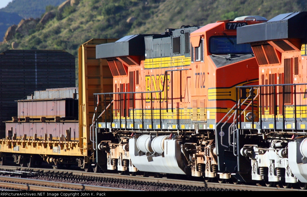 BNSF 7702